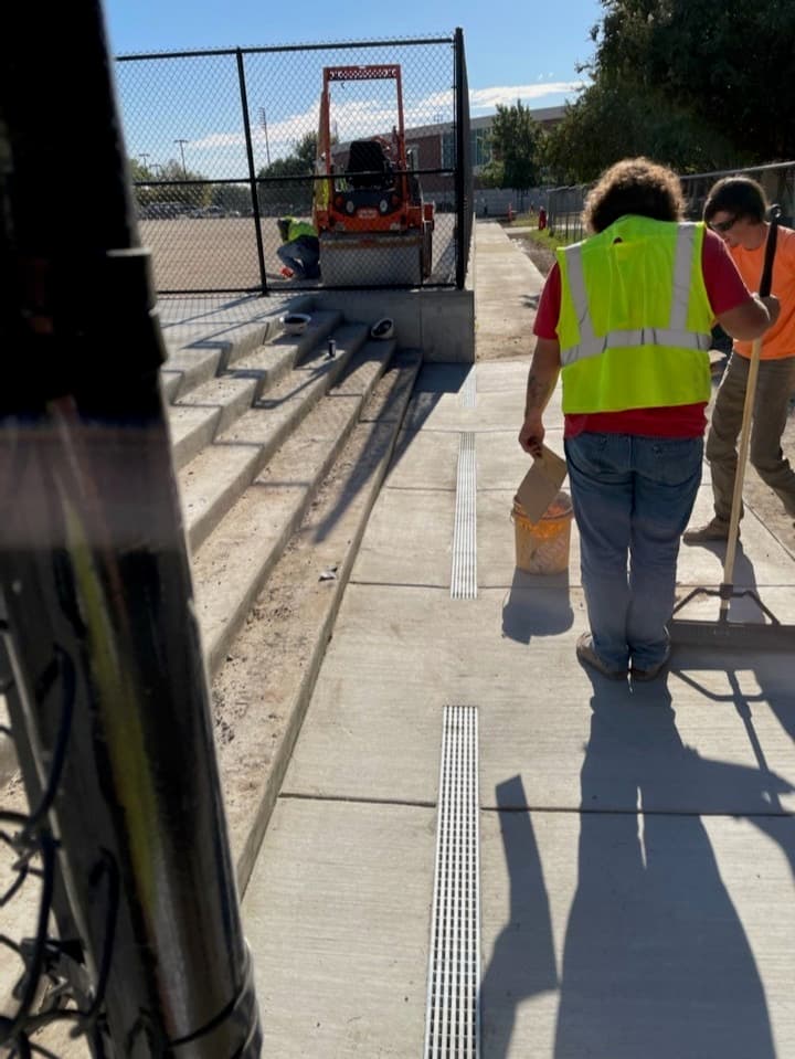 Landscaping & Commercial Clean-up